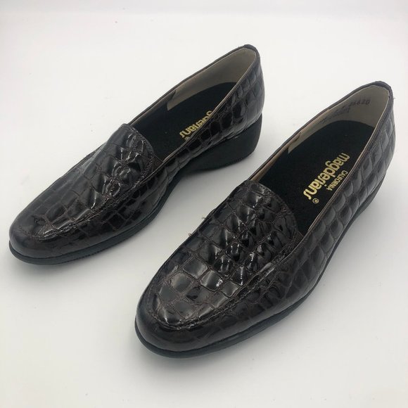 California Magdesians | Shoes | California Magdesians Croc Embossed ...